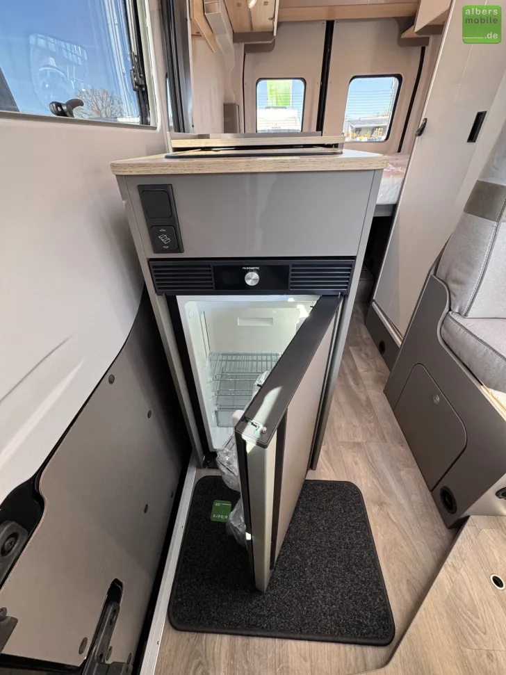 LMC Innovan 592 Automatik Einzelbetten 5,98m 2025 als Campervan in ...