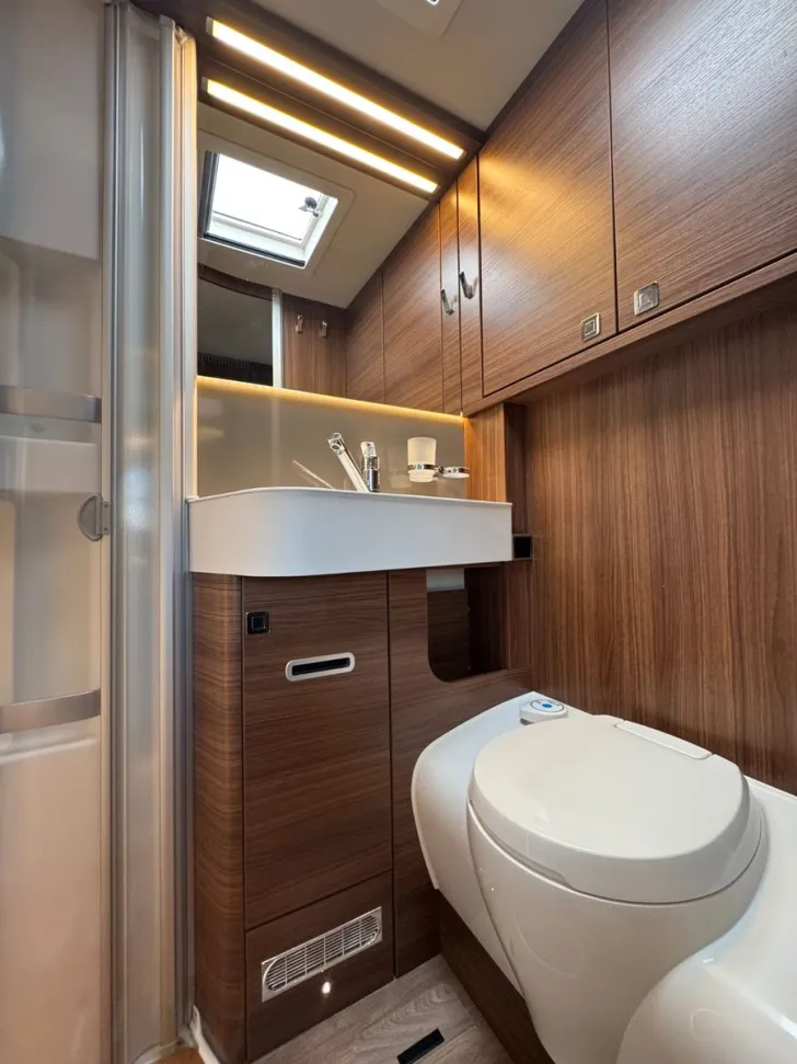 Hymer BMC I 550-Hubstützen-kein Mietfzg-LED Scheinw